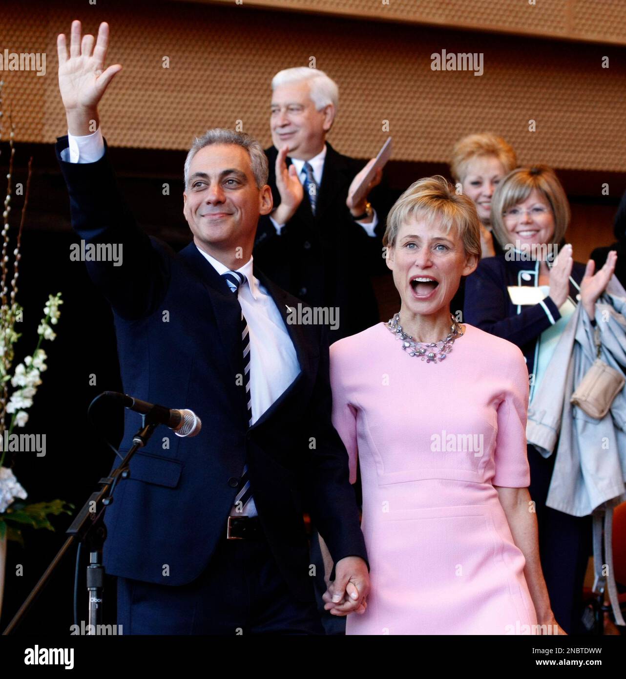 Chicago mayor-elect Rahm Emanuel, left, and his wife Amy Rule ...