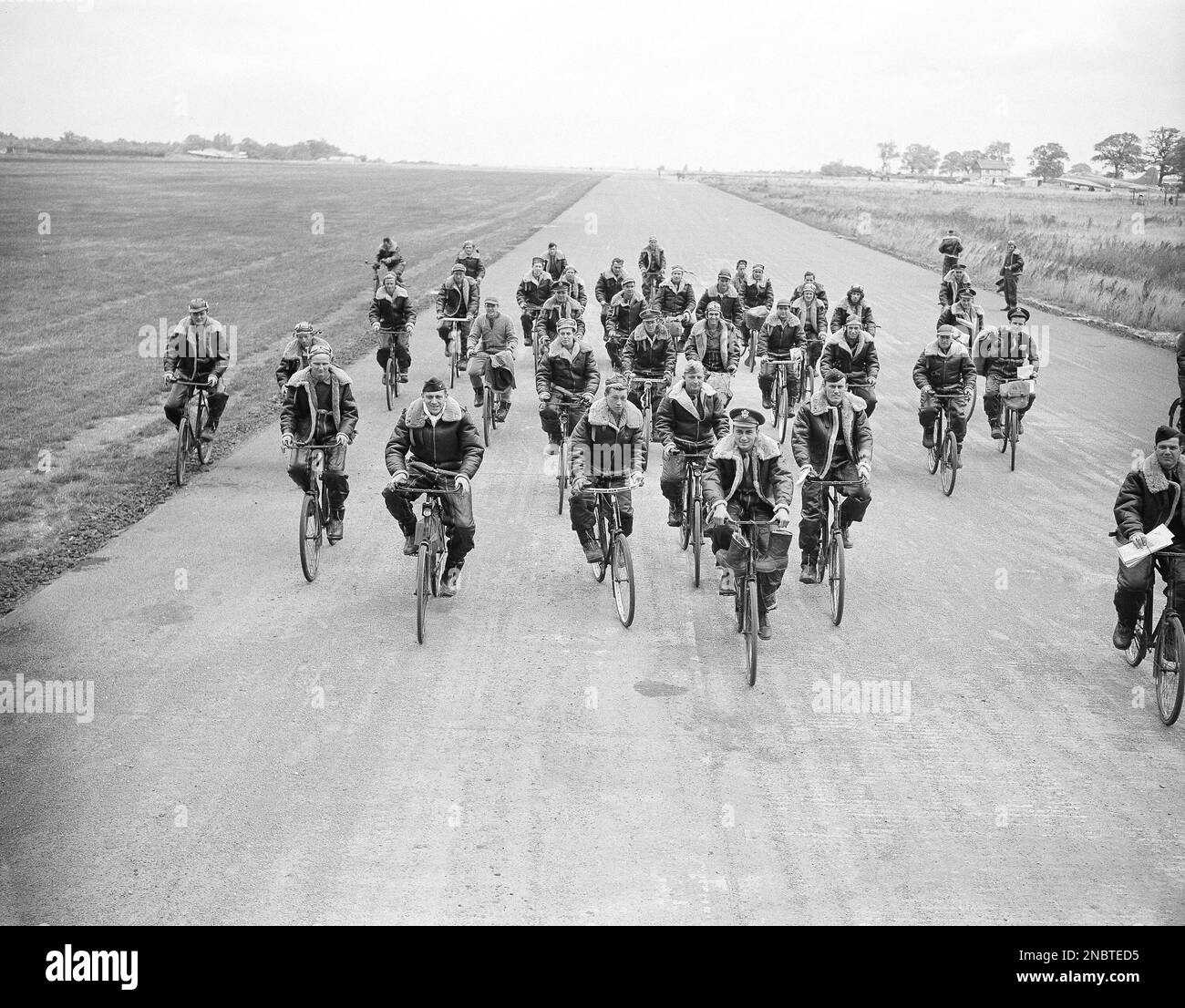 U.S. Air Force pilots at a bomber command station in England use ...
