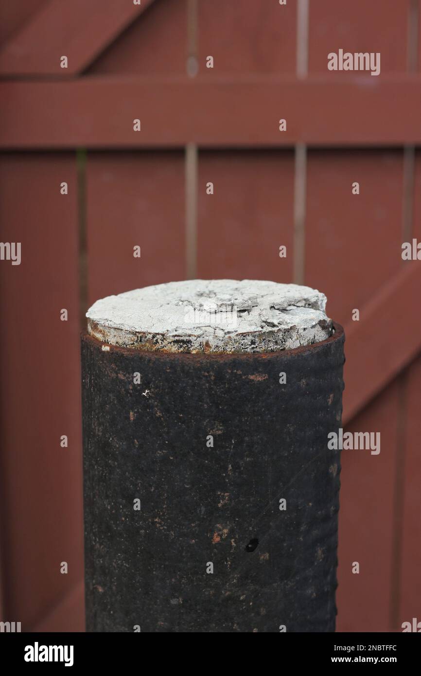 Steel framework standing hi-res stock photography and images - Alamy