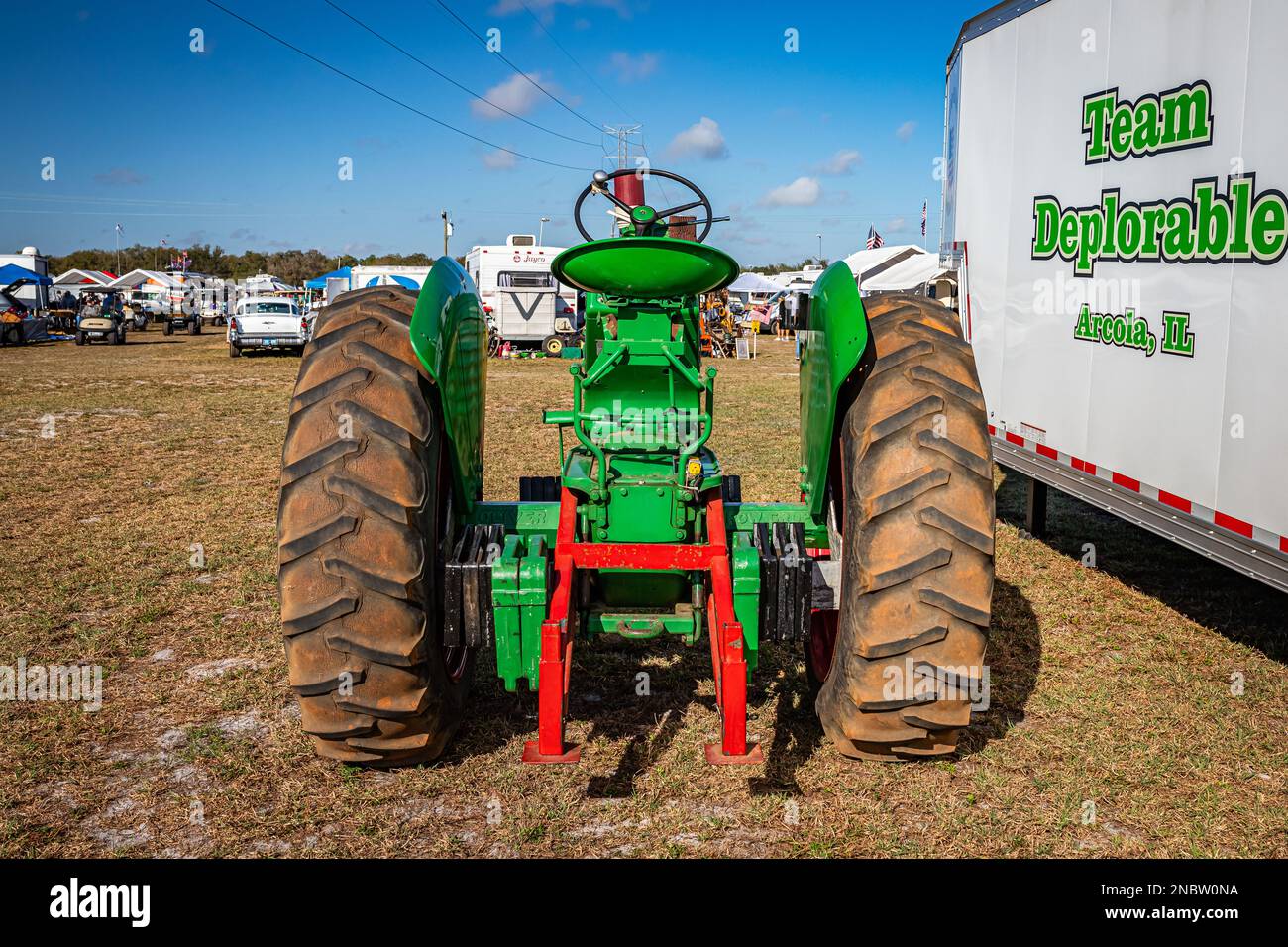 Row crop tractor hi-res stock photography and images - Alamy