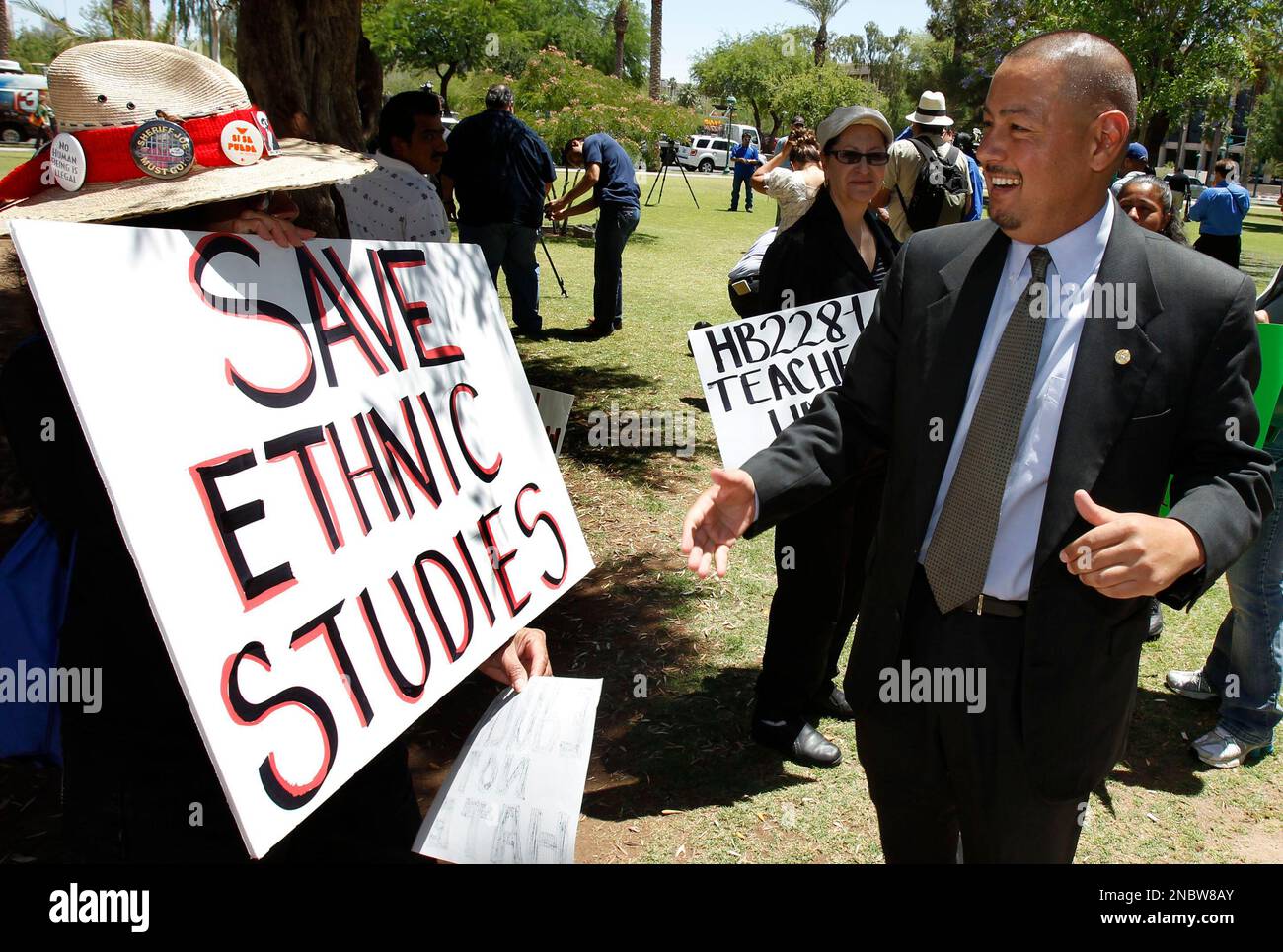 Arizona state Sen. Steve Gallardo, D-Phoenix, right, greets a supporter ...