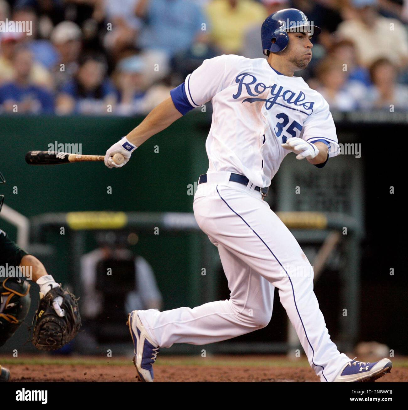 Kansas City Royals' Eric Hosmer drives the ball into right field for a ...