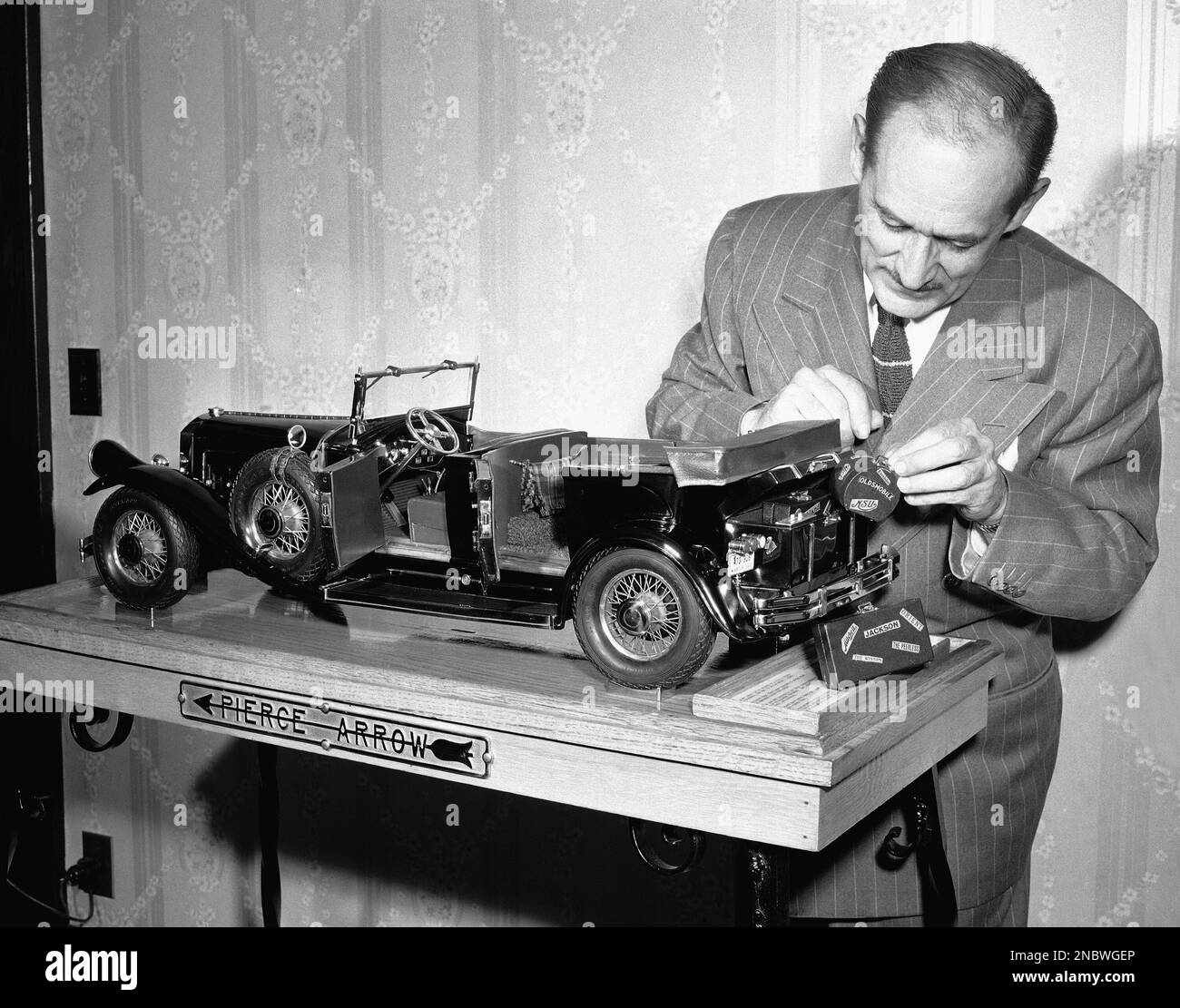 Leon C. Hinkle, Kansas City, Mo., musician on March 11, 1950, turned ...