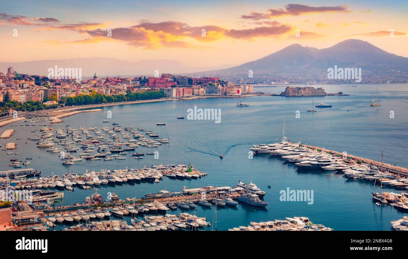 Beautiful sunset at naples pier hi-res stock photography and images - Alamy