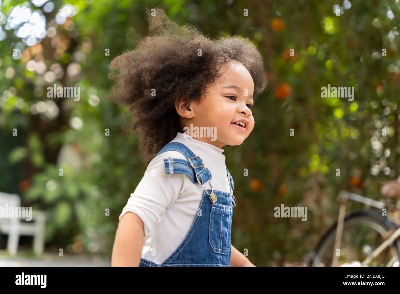 African fun activities hi-res stock photography and images - Alamy