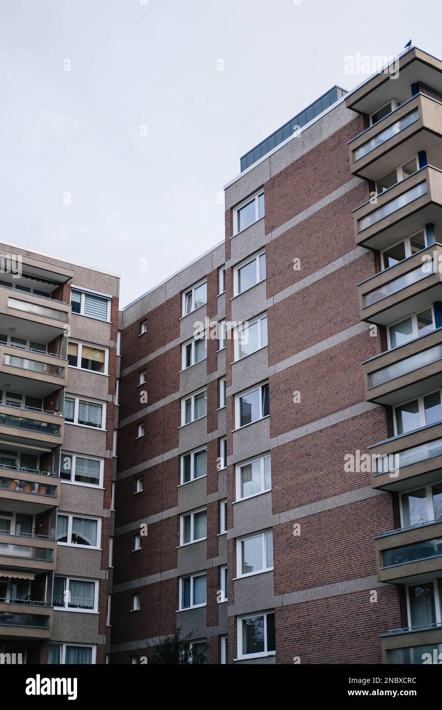 Dirty downtown empty ghetto hi-res stock photography and images - Alamy