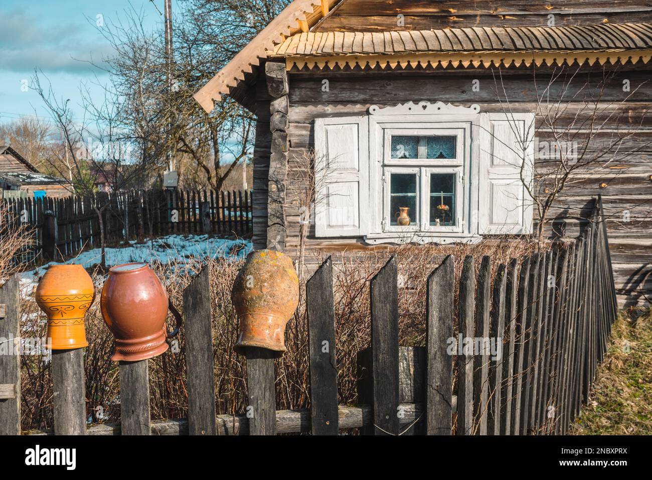 Clay house farm hi-res stock photography and images - Alamy