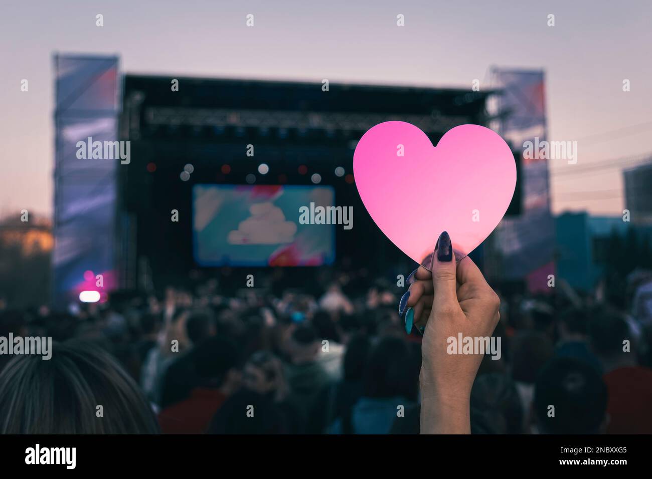 Love idol hi-res stock photography and images - Alamy