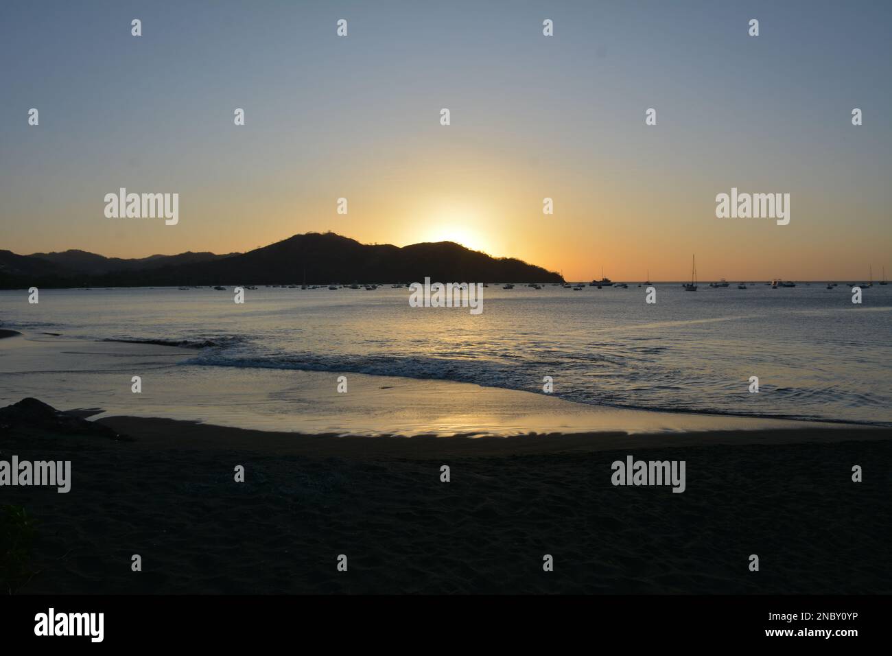 Sundown and wave patterns hi-res stock photography and images - Alamy