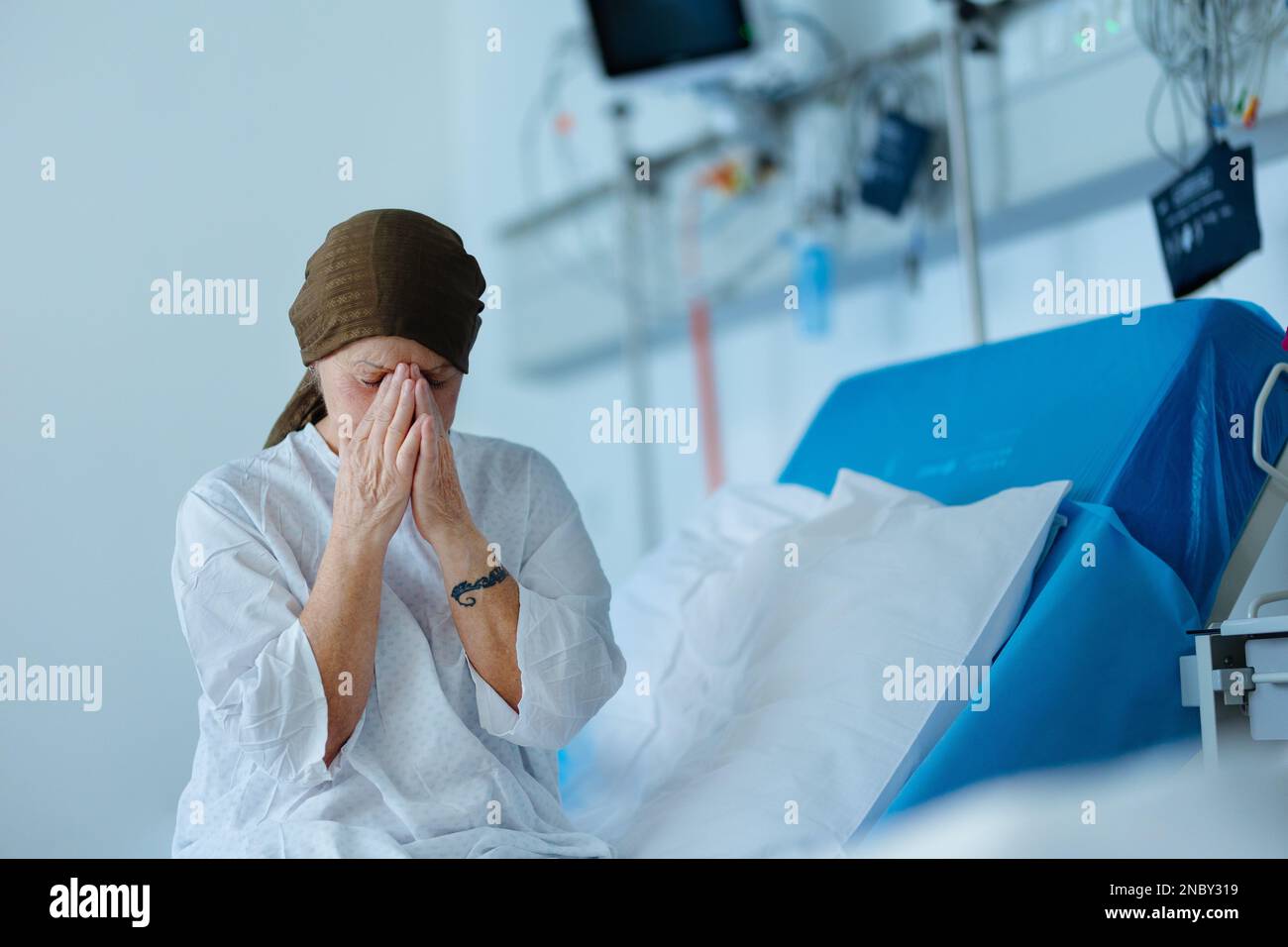 Sad worried woman ill cancer hi-res stock photography and images - Alamy