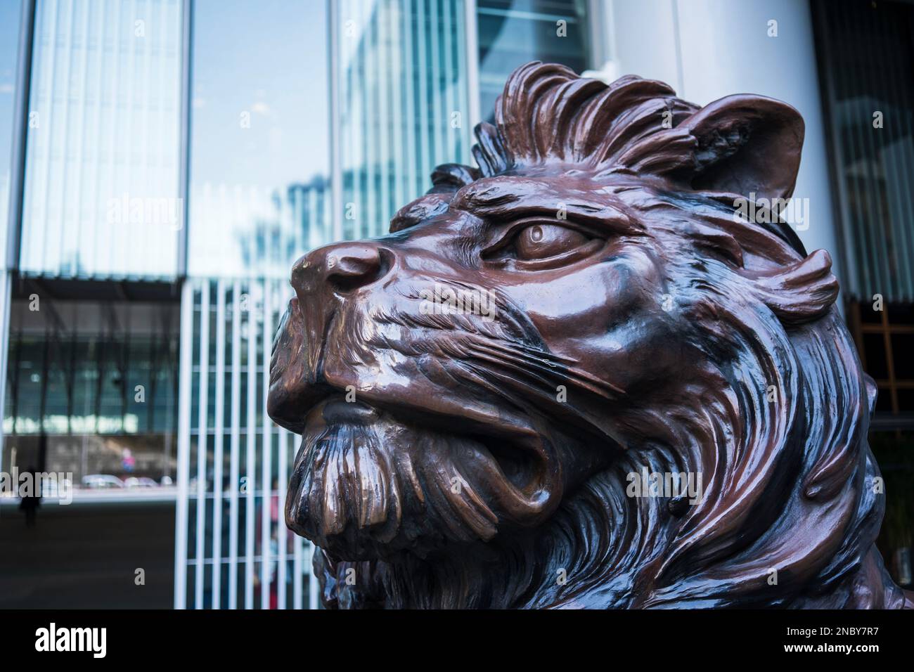 A closeup of the HSBC Lion at HSBC Hong Kong headquarters Stock Photo ...