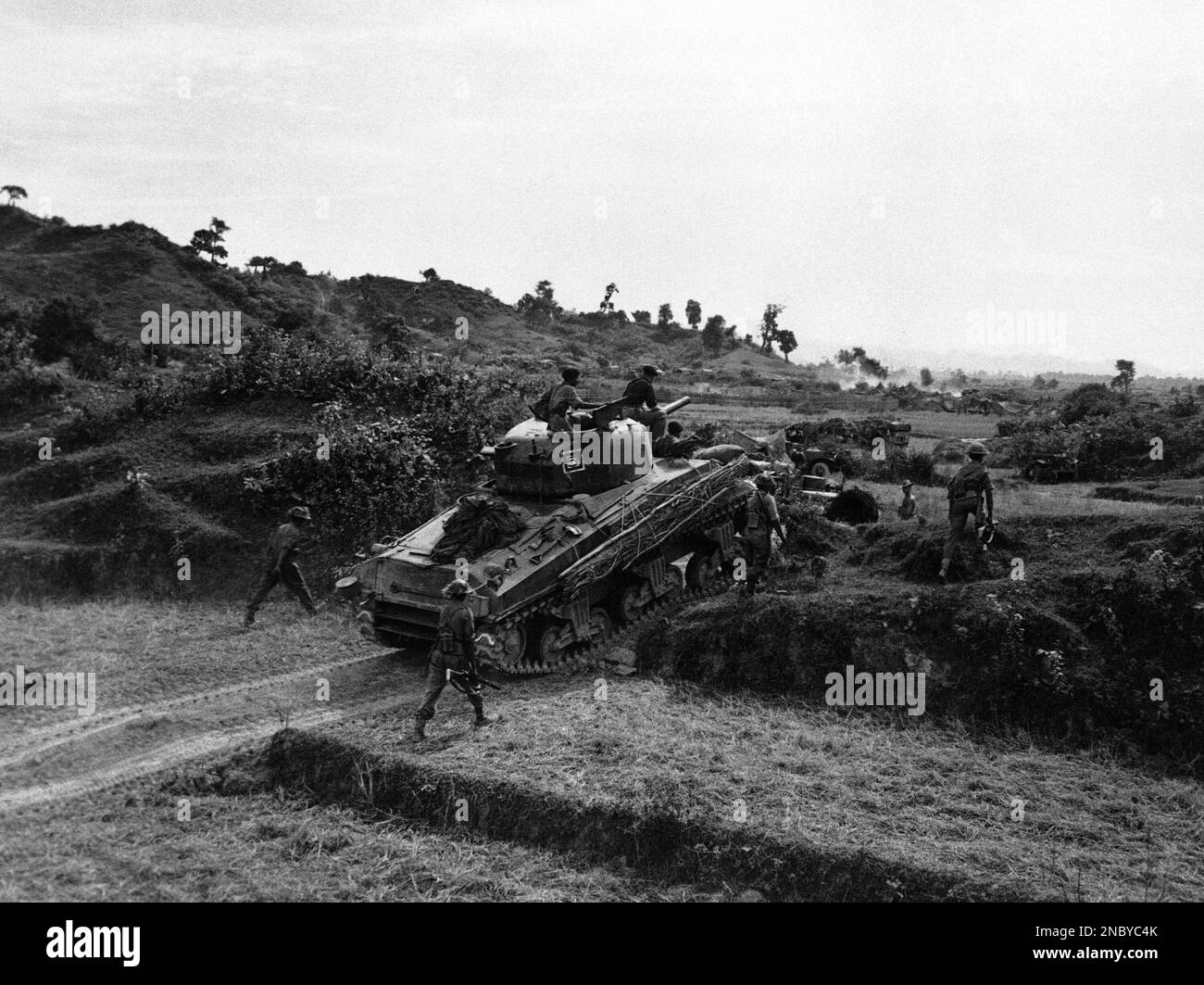 Tanks of B Squadron King George V’s Own 19th Lancers getting in to ...