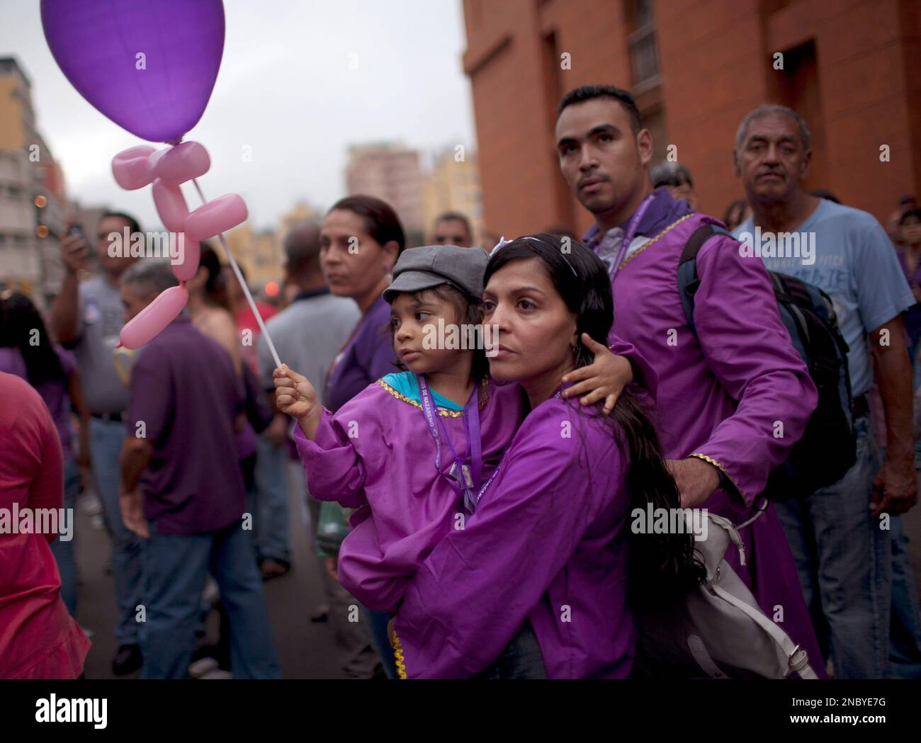 People participate in a Nazareno de San Pablo procession during Holy ...