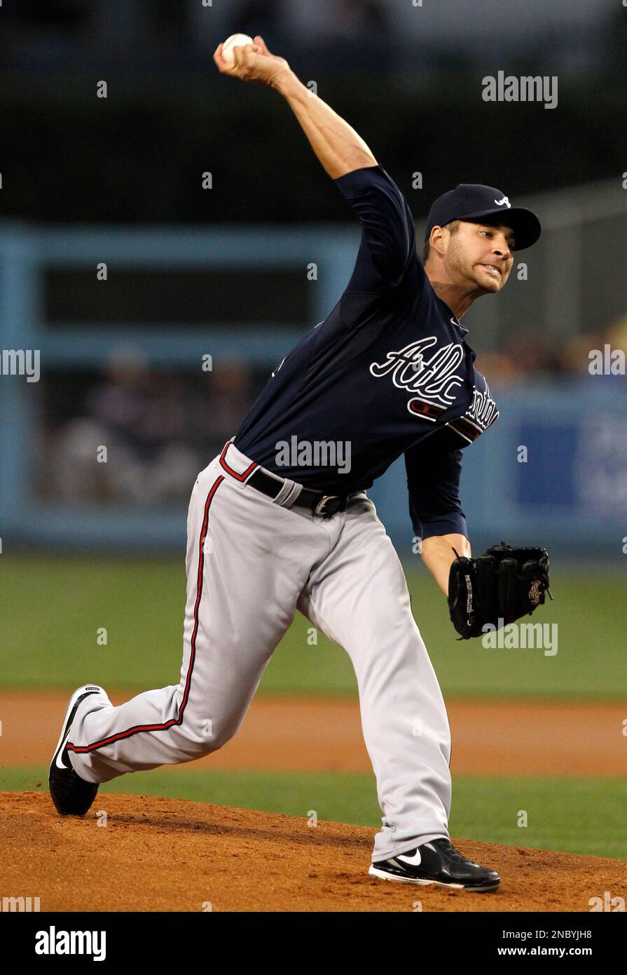 Atlanta Braves starting pitcher Brandon Beachy throws to the Los ...