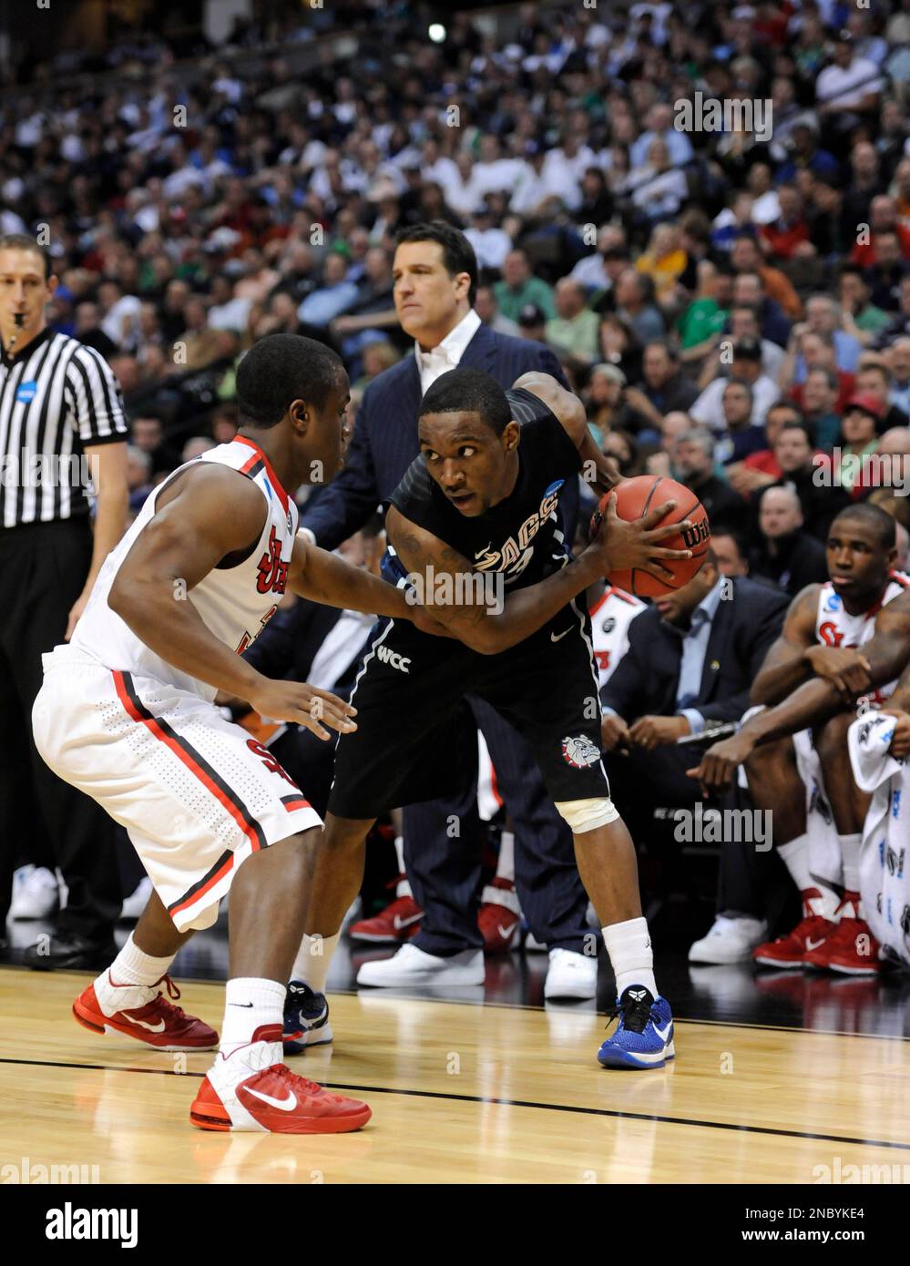 Gonzaga guard Demetri Goodson (3) and St. John's guard Malik Boothe (3 ...