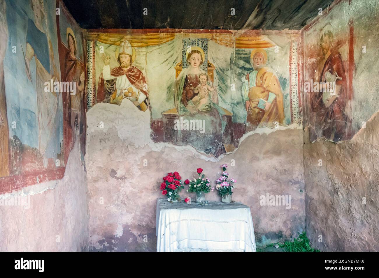 solivo village: st. nicholas chapel, boccioleto, italy Stock Photo - Alamy