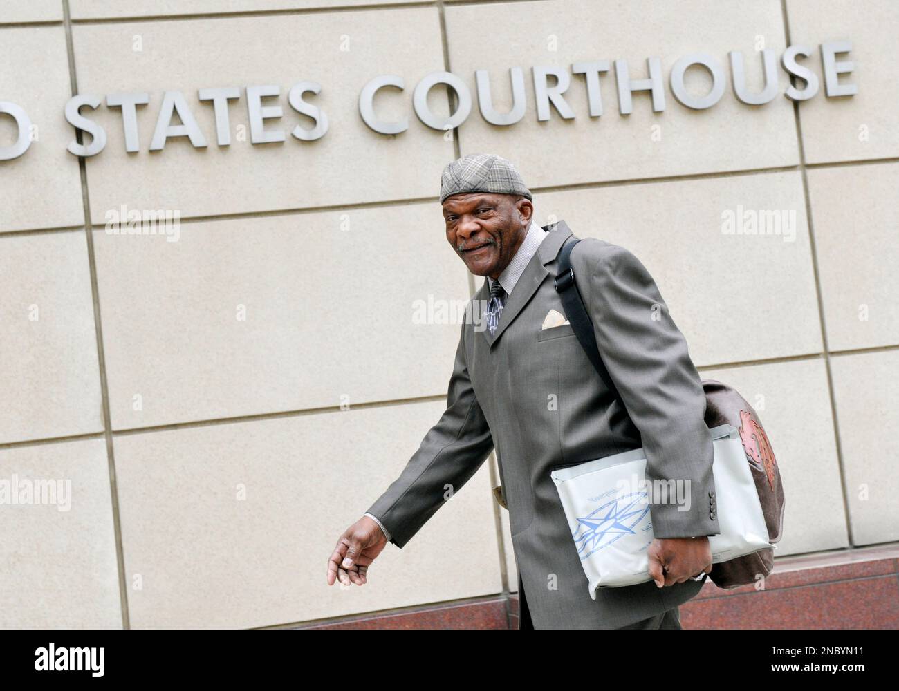 Retired Minnesota Vikings Hall of Fame player Carl Eller arrives at ...