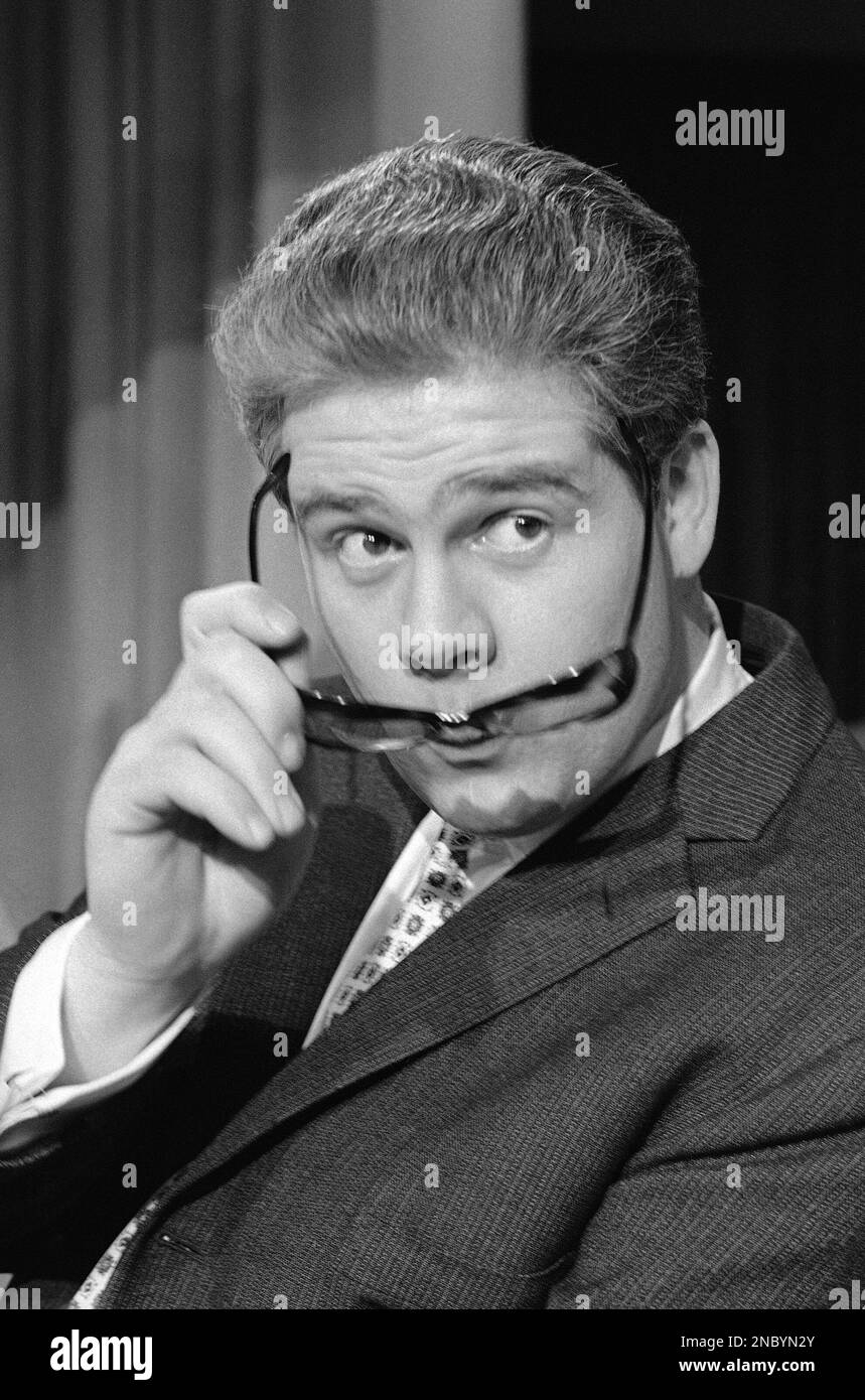 German-American jazz and pop singer, journalist and actor Bill Ramsey ...