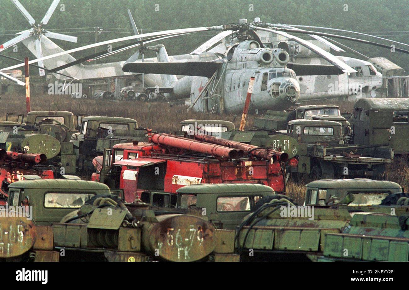 FILE - In this Nov.10, 2000 file photo radioactive contaminated ...