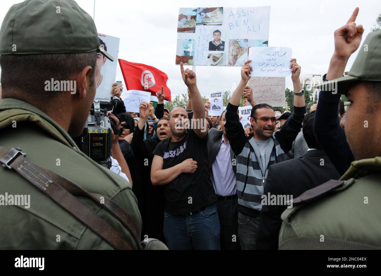 People demonstrate outside the Saudi Arabian embassy, seen in ...