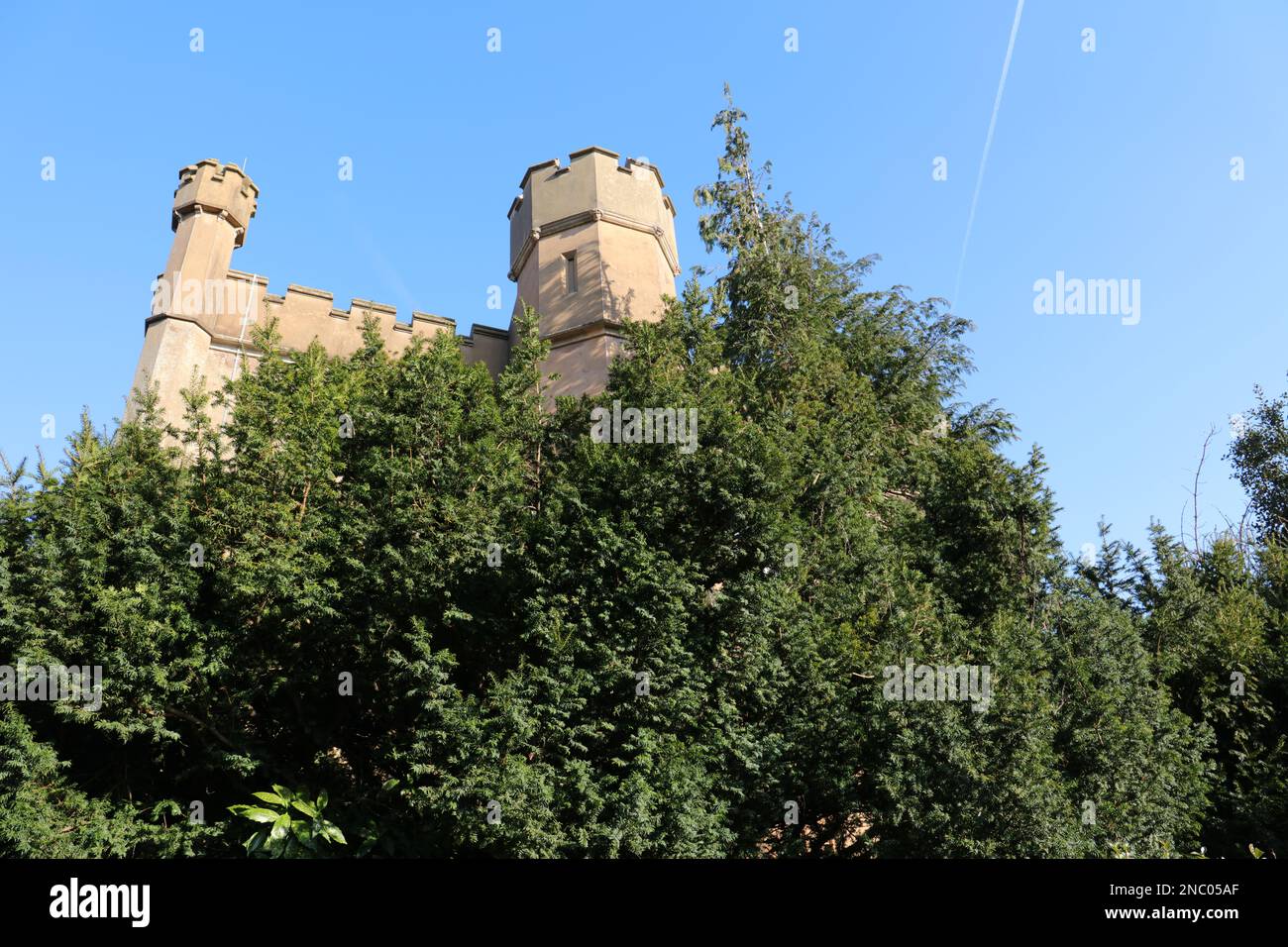 Georgian mansion block hi-res stock photography and images - Alamy