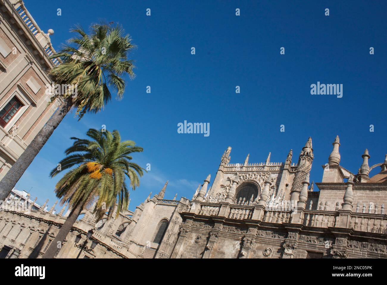 Spanish gothic architecture hi-res stock photography and images - Alamy