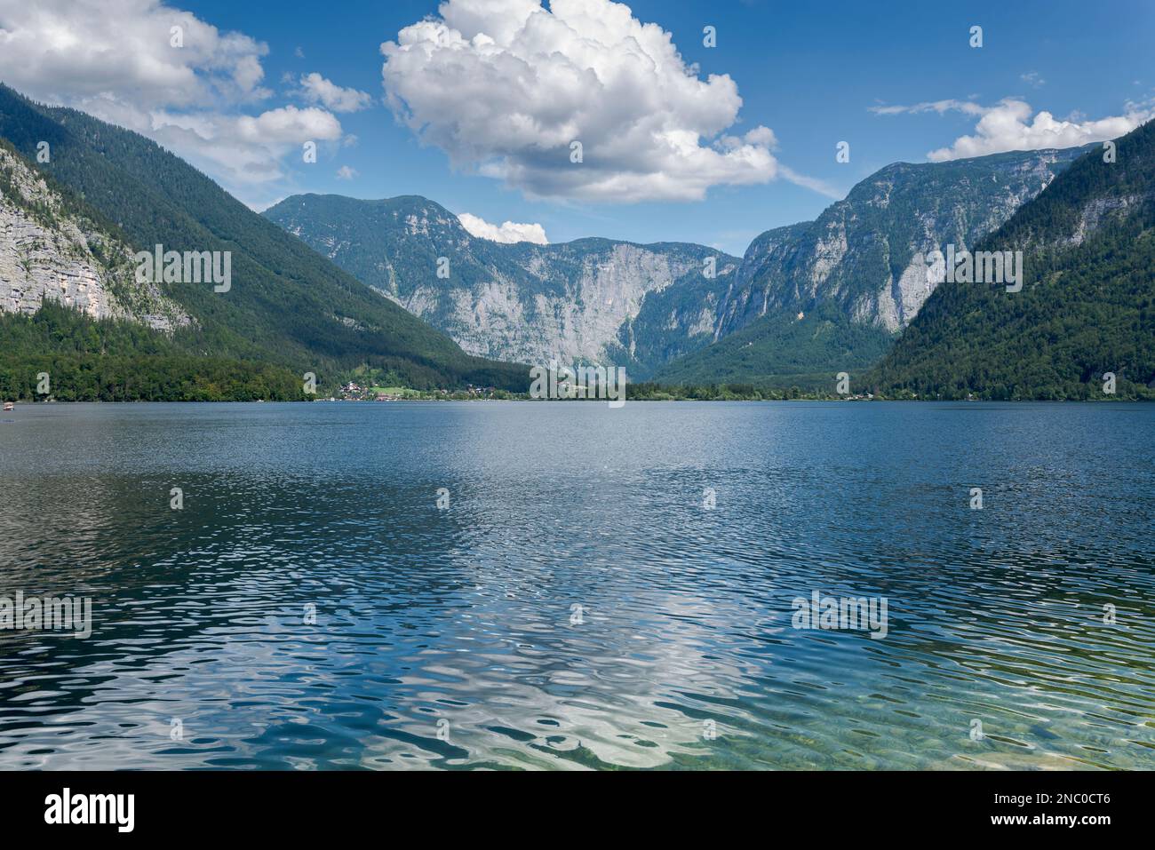 Views of the Lake Hallstatt, Hallstätter See in German, in the ...