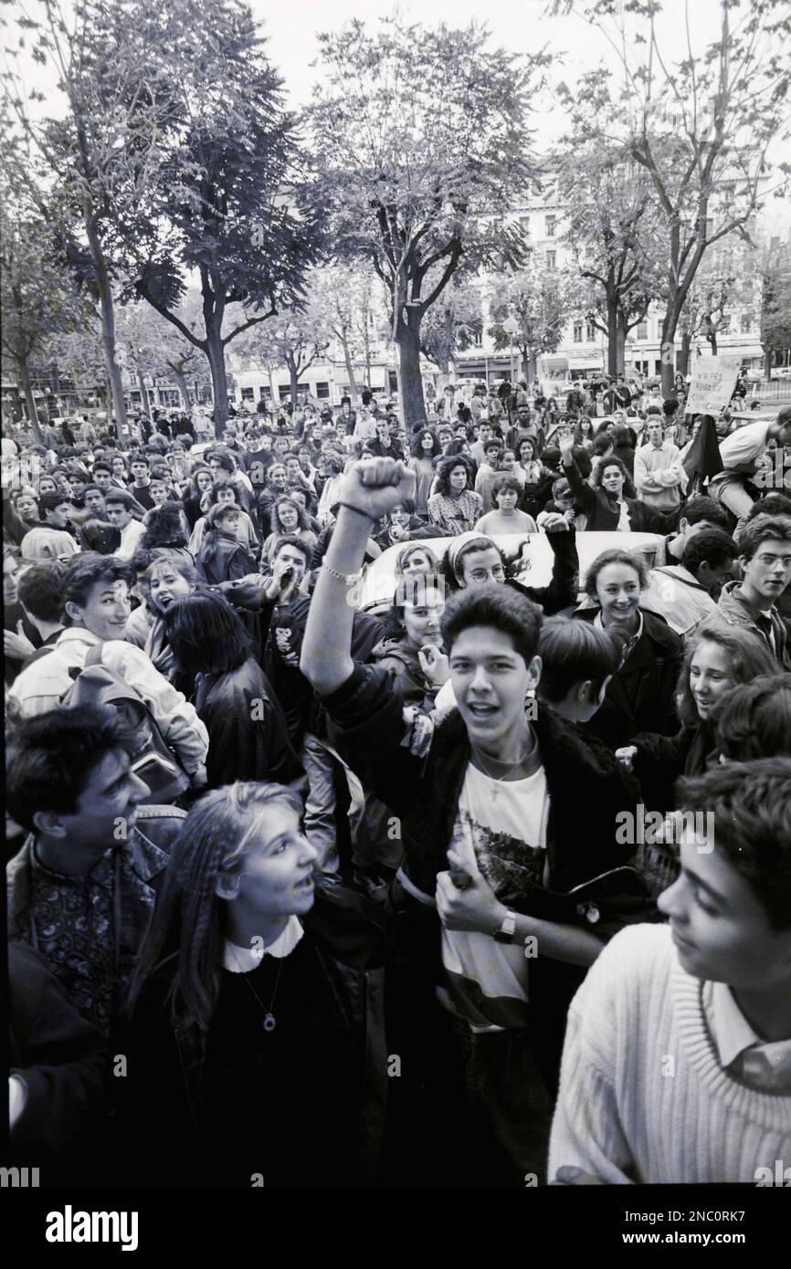 Archives 90ies: Pupils protest against violences at school, Lyon ...