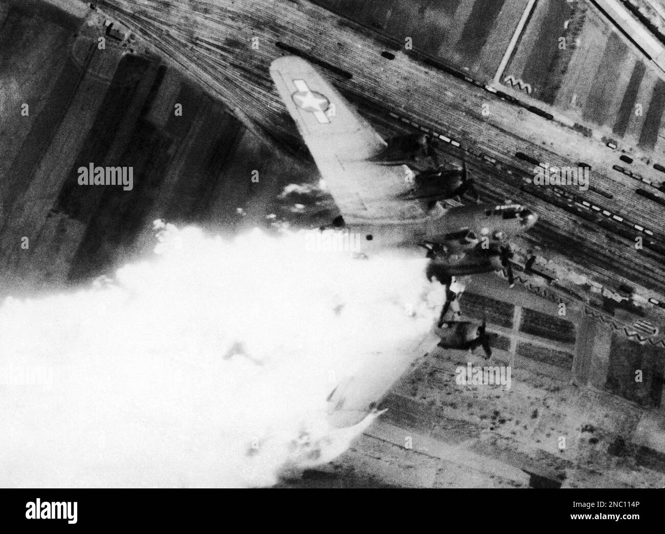 Anti-Aircraft fire from Nis, Yugoslavia, turned this B-17 Flying ...