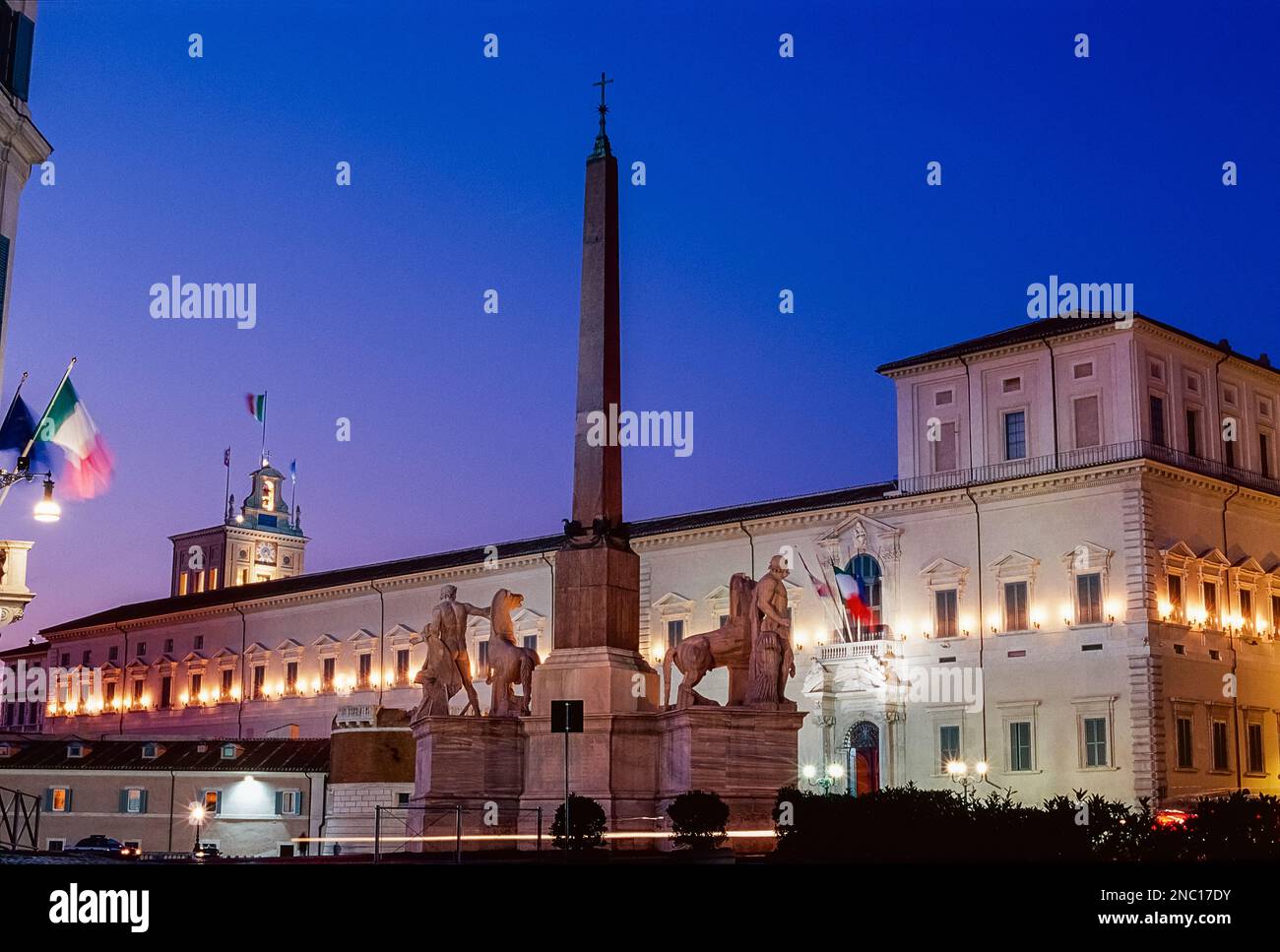 Quirinal palace at night hi-res stock photography and images - Alamy