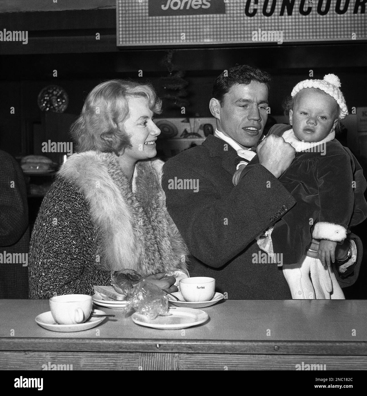 British’s Middleweight Boxing Champion Terry Downes, his wife, Barbara ...