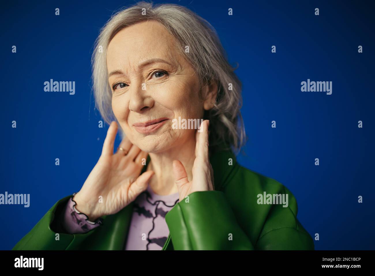 Hands near neck hi-res stock photography and images - Alamy