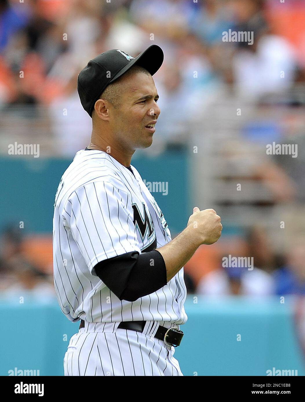 Florida Marlins starting pitcher Javier Vazquez (23) against the New ...