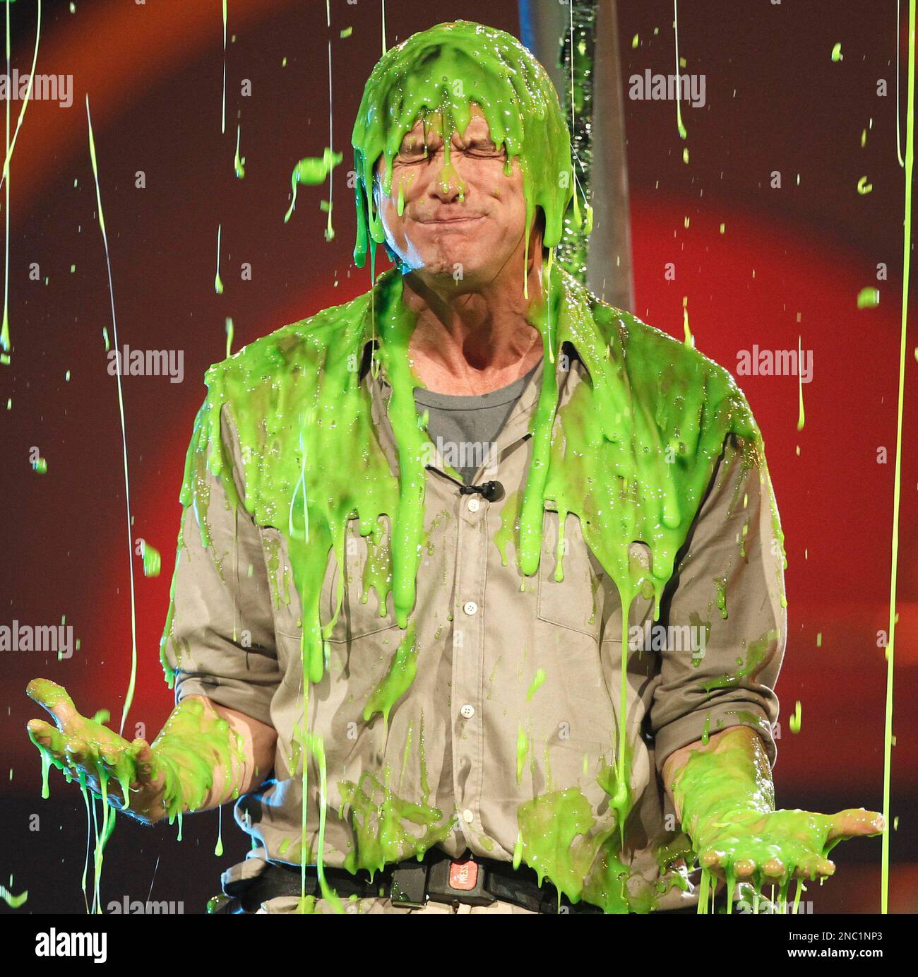 Actor Jim Carrey gets slimed on stage at Nickelodeon's 24th Annual Kids ...