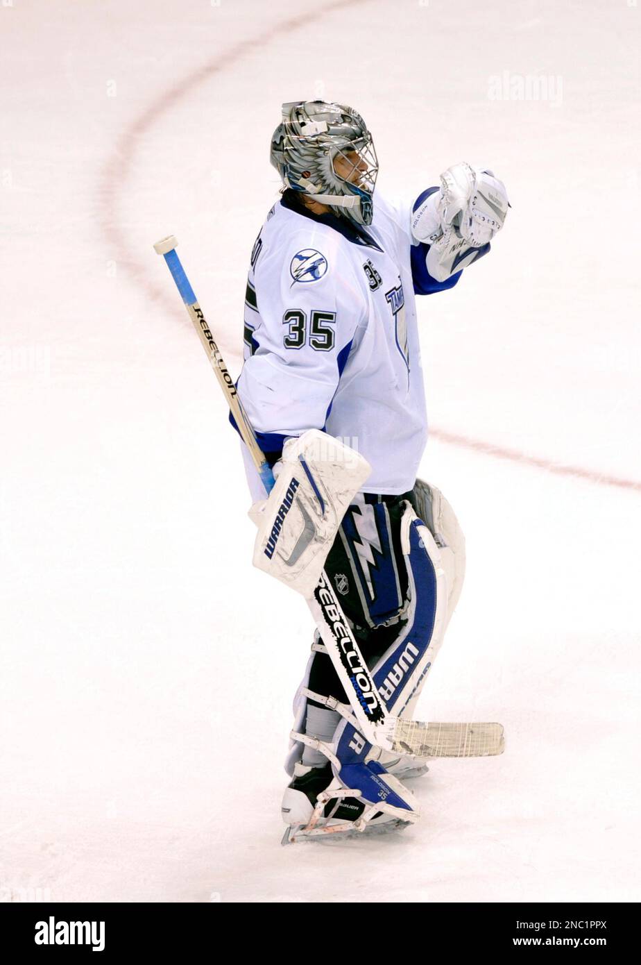Tampa Bay Lightning goalie Dwayne Roloson during the third period of an ...
