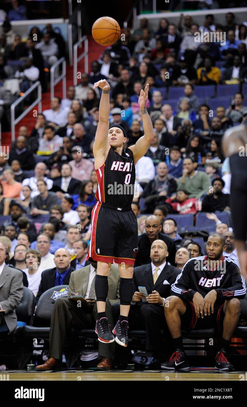 Miami Heat point guard Mike Bibby takes a shot against the Washington ...