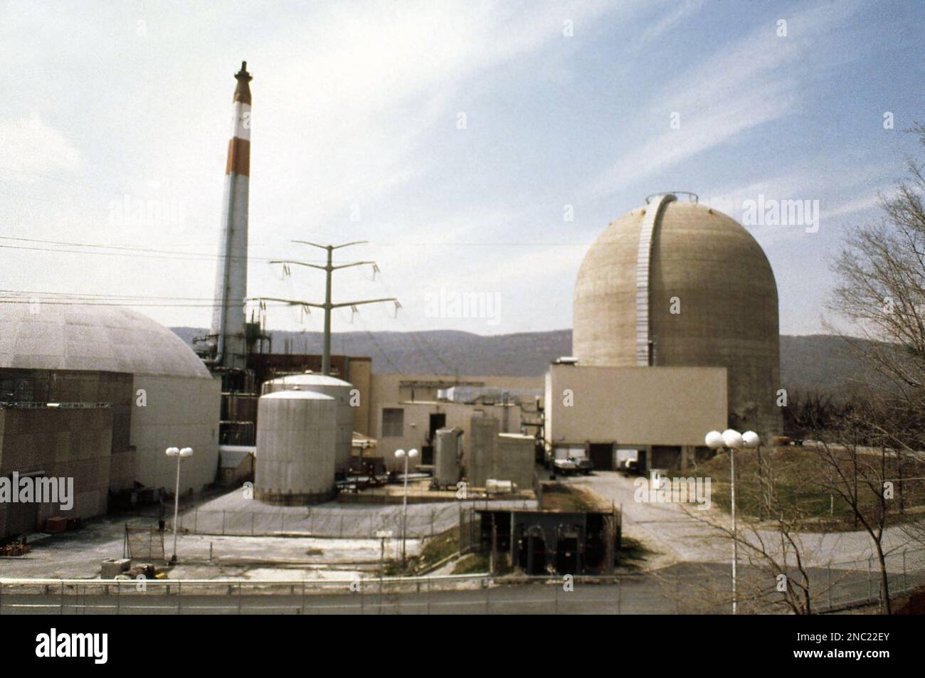 General view of Con Edison Nuclear Power Plant at Indian Point, New ...