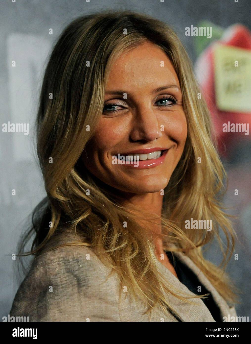 Actress Cameron Diaz, recipient of CinemaCon's Female Star of the Year ...