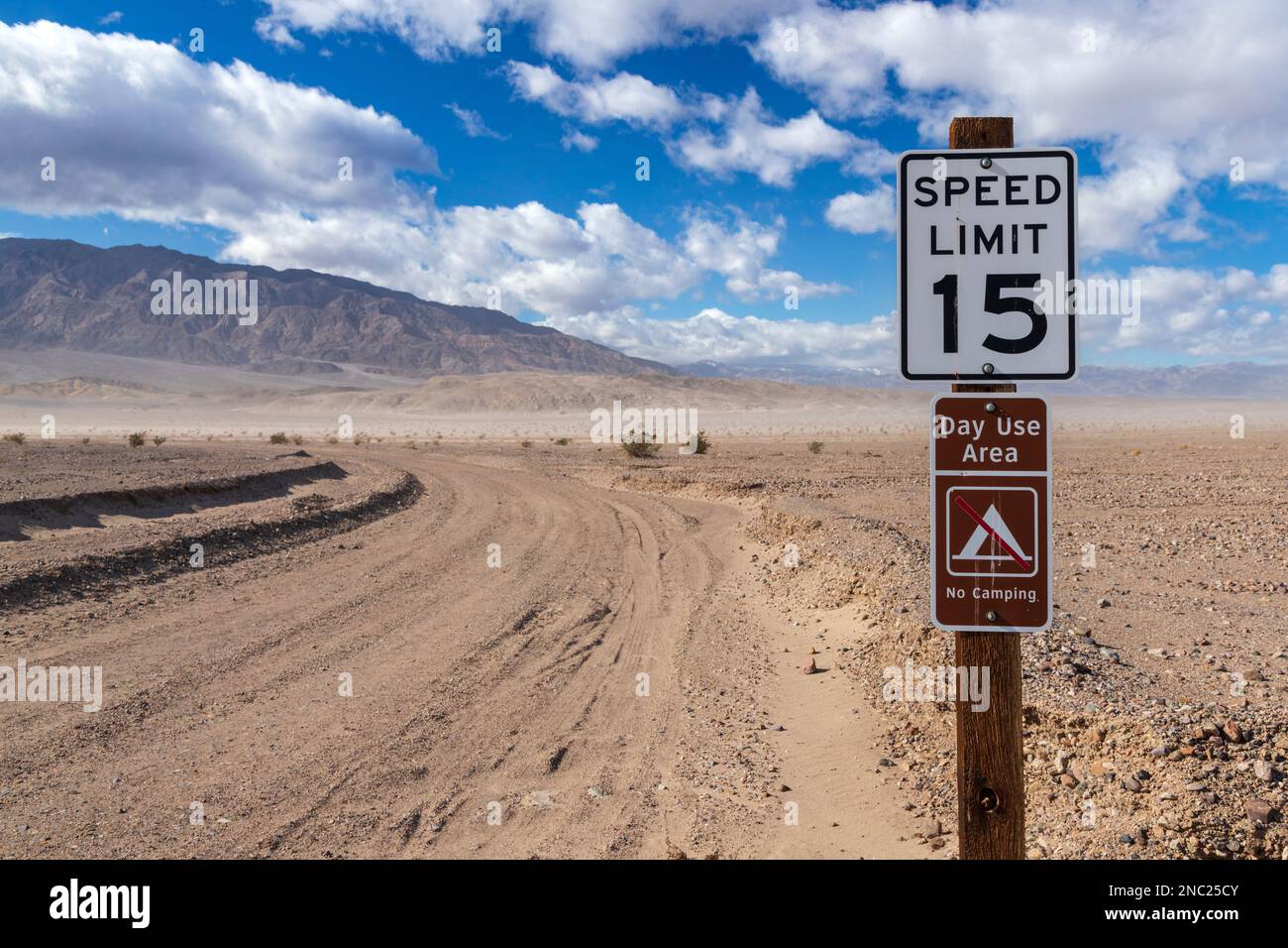 National speed limit sign hi-res stock photography and images - Alamy