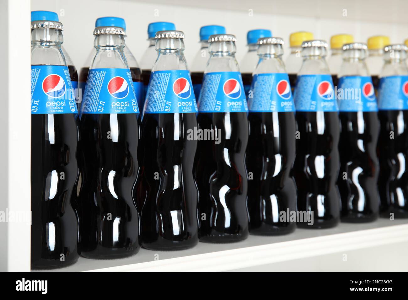 Shelf corporation hi-res stock photography and images - Alamy