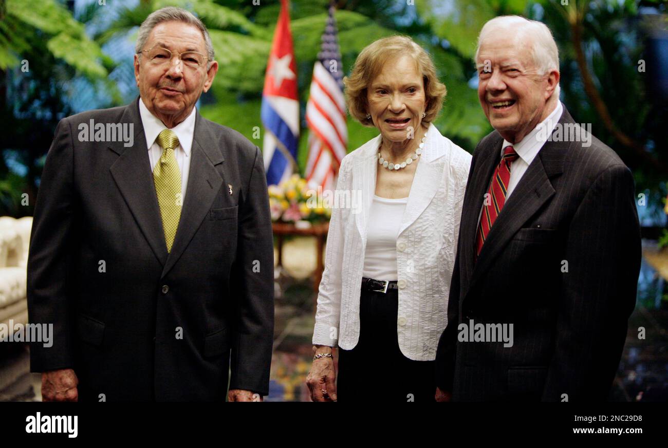 Cuba's President Raul Castro, left, former President Jimmy Carter ...