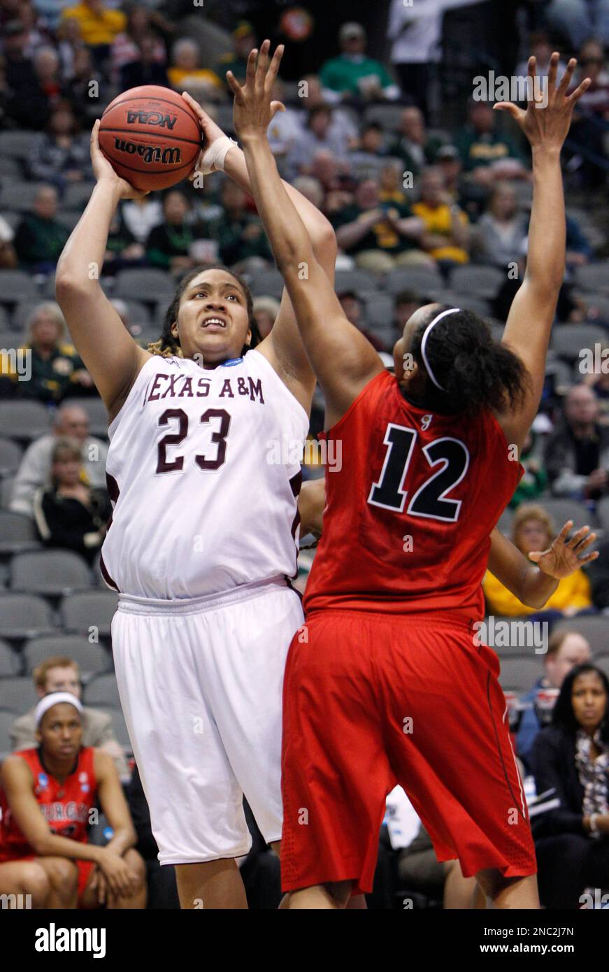 Texas A&M's Danielle Adams (23) shoots against Georgia's Jasmine ...
