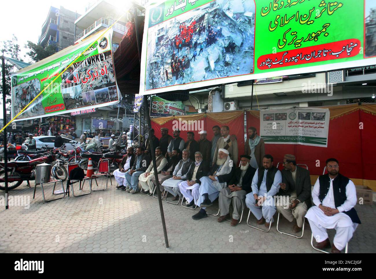 Members of Trade Union Peshawar are collecting donations and relief ...