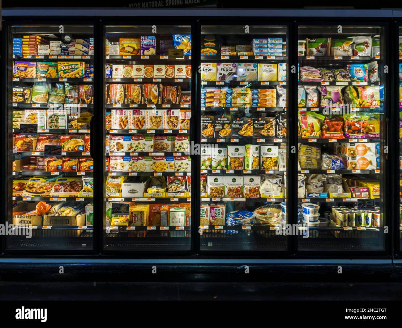 Packaged food supply chain hi-res stock photography and images - Alamy