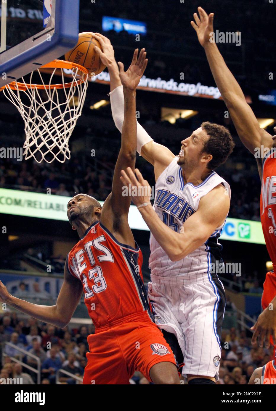 Orlando Magic forward Hedo Turkoglu (15) of Turkey dunks as New Jersey ...