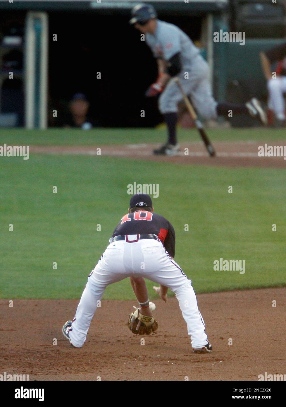 Atlanta Braves third baseman Chipper Jones (10) plays a hit off Detroit ...