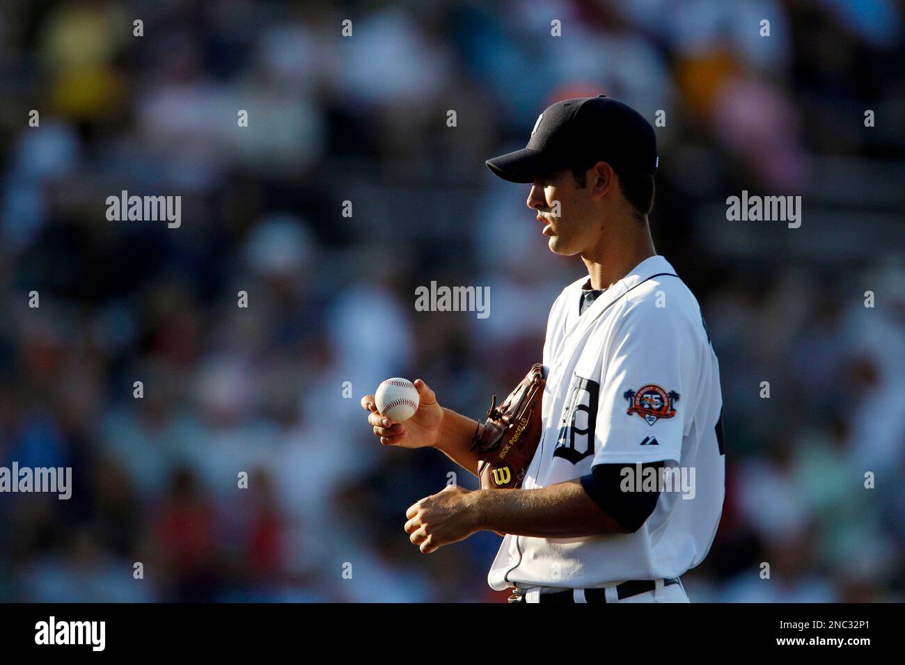 Detroit Tigers pitcher Rick Porcello prepares to throws a pitch in the ...