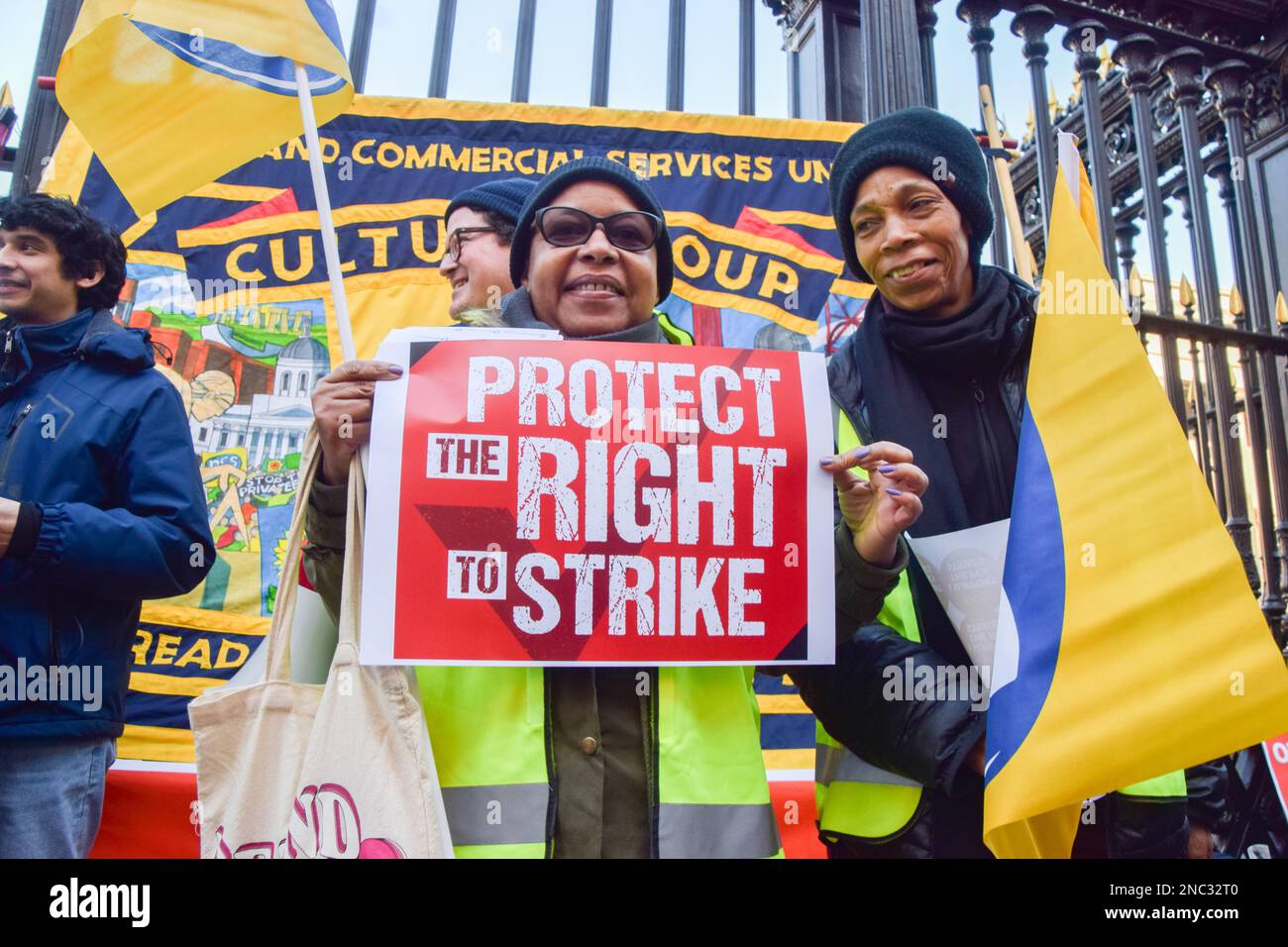 London, UK. 14th Feb, 2023. A PCS (Public and Commercial Services Union ...