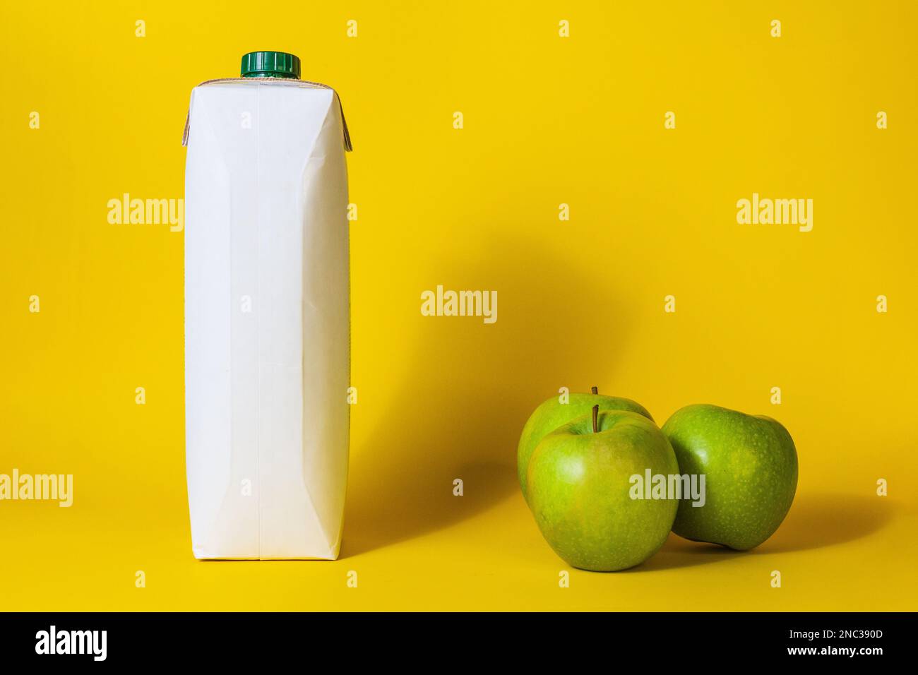 juice pack empty copy space apples, apple juice for drinking,several ...