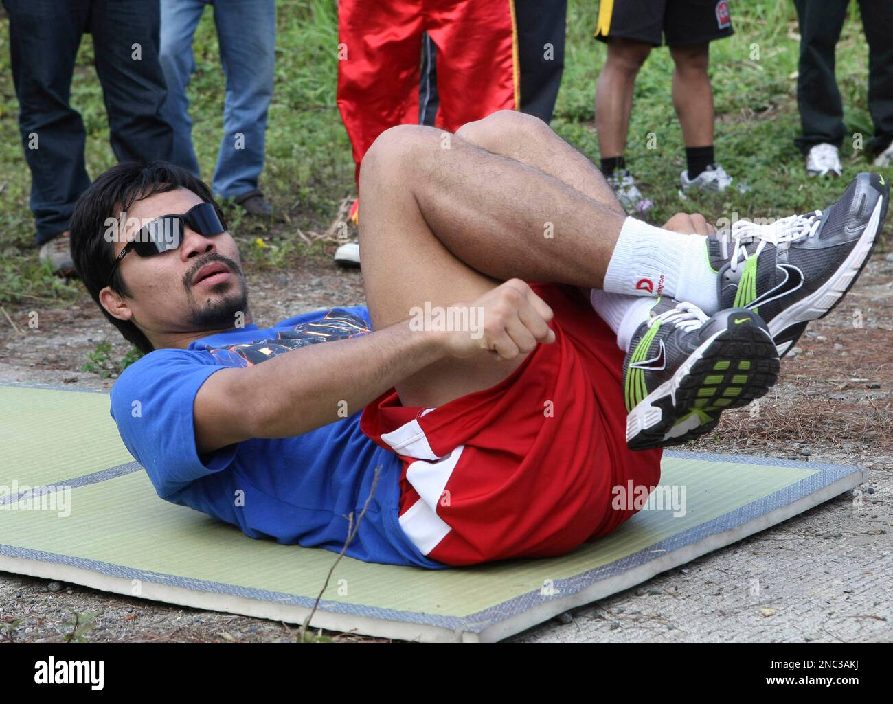 Filipino world boxing boxing champion Manny Pacquiao trains for his ...